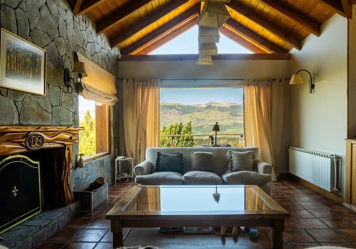 Casona Con Hermosa Vista Al Valle De San Martín - Provincia de Neuquén