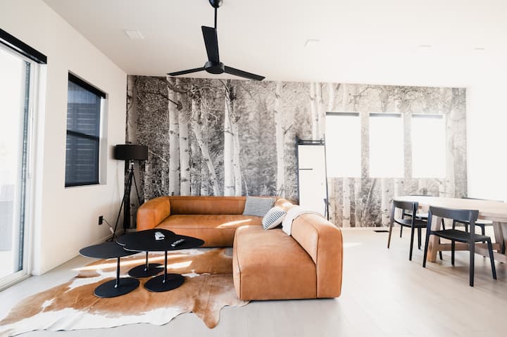 New - Modern Home Close To Downtown-hot Tub! - Bozeman, MT