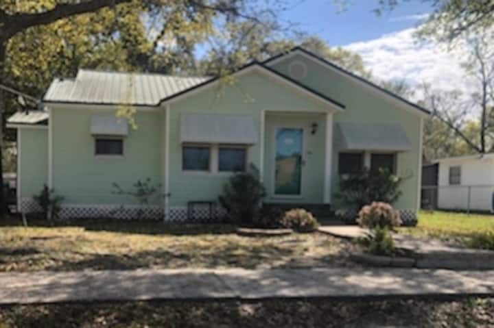 Aquarium,beach,casino,mall: Downtown Fun For All ! - Gulfport, MS