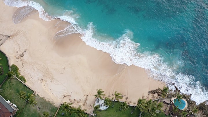 Ocean & Beach Front Sunset View 30 Days Minimum - Mākaha, HI