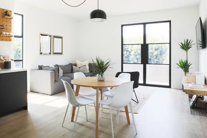 Modern & Spacious Apartment In Los Angeles - Los Ángeles, CA