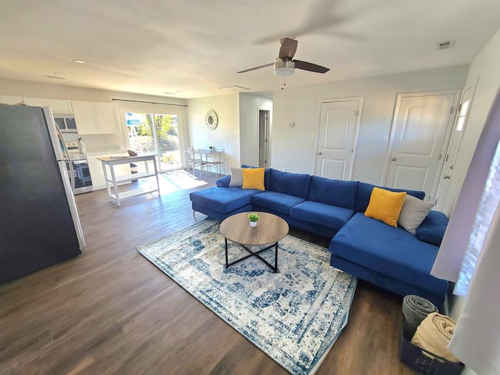 Be Happy: Modern 2br/1ba-central Location - Spartanburg, SC