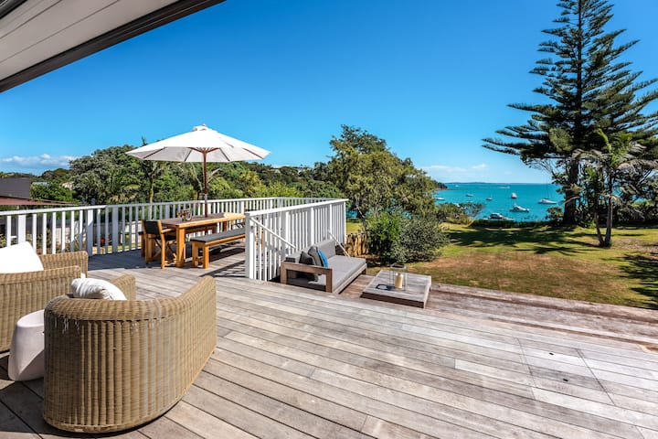Picnic Bay Vista, Waiheke Island | Be My Guest - Waiheke Island