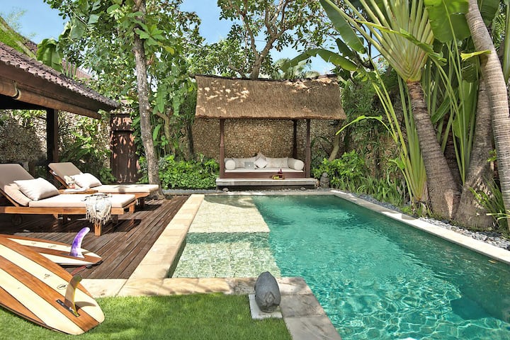 Spacious Private Pool Villa Kubu Seminyak - Seminyak