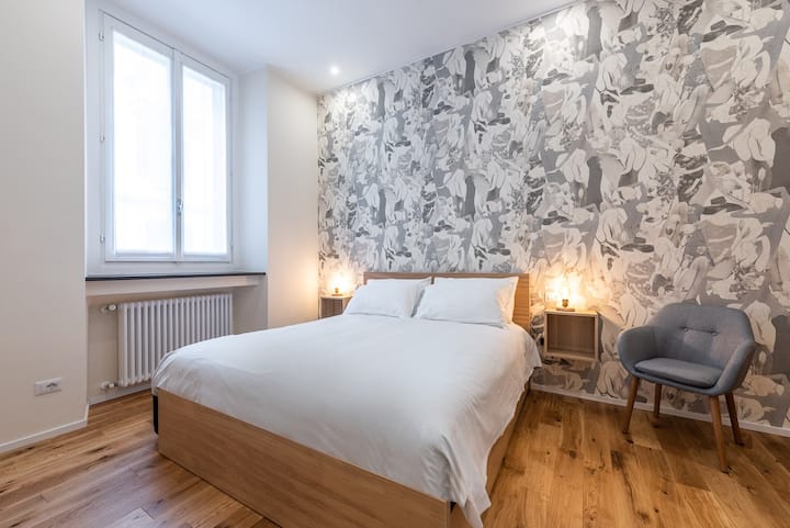 Elegant Apartment In Piazza Emilia. - Milão