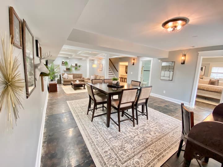 Spacious Garden Apartment In Classic Atl Bungalow - Atlanta, GA