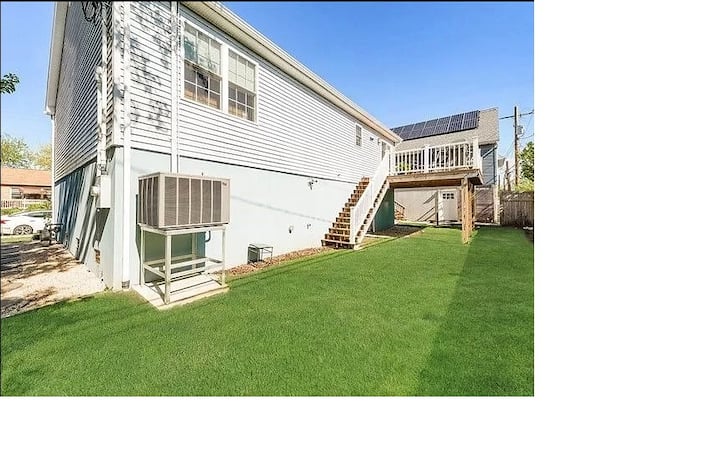 Water And Park View 4 Bd 2 Ba W/ Yard! - Long Beach, NY