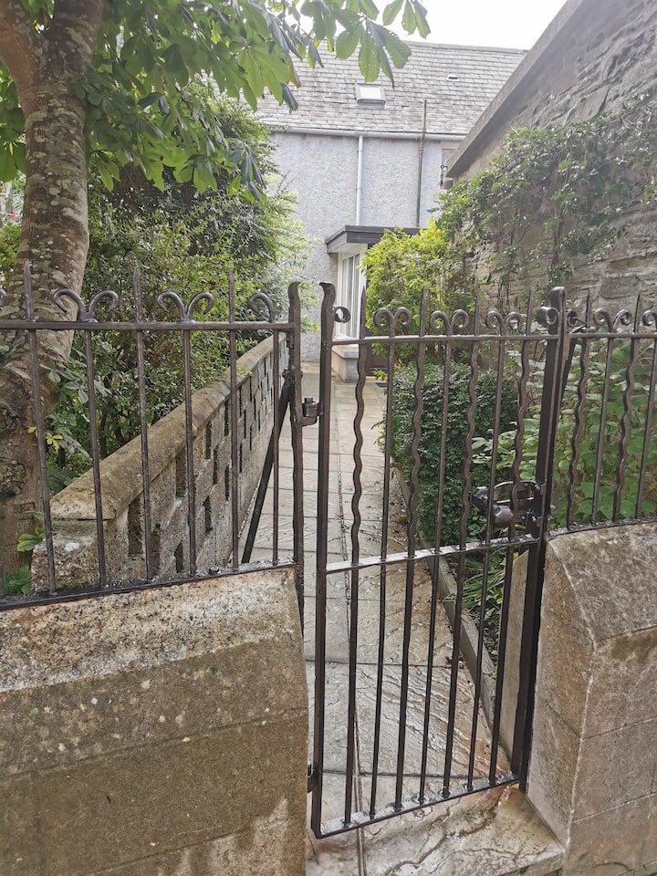 Cheerful 3 Bedroom House In Kirkwall Town Centre - Kirkwall