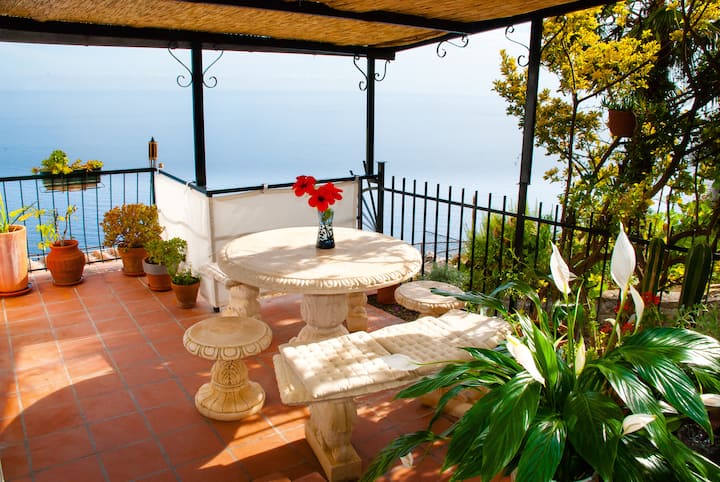 Riviera Spectacular Views! Balzi Rossi Beach - Menton