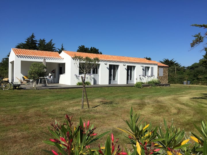 Maison Récente Avec Patio.8 Couchages. - L'Île-d'Yeu
