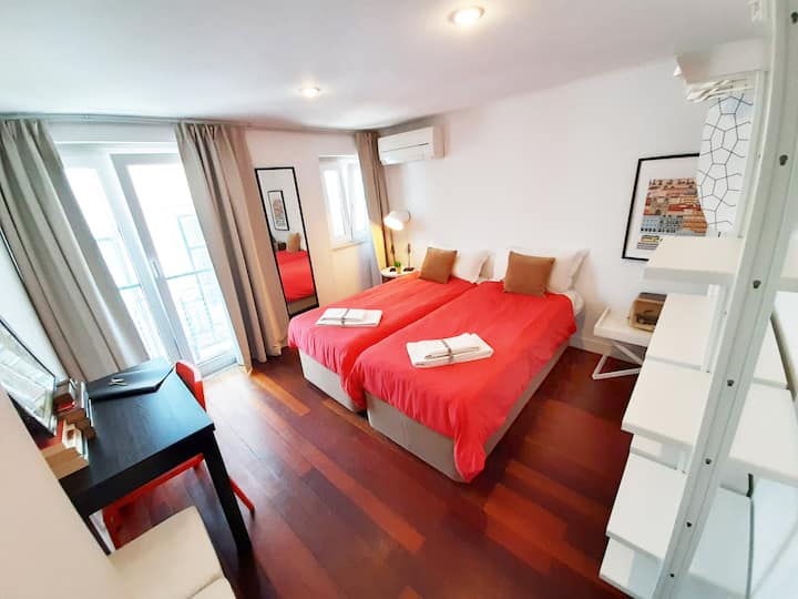 A Window In Bairro Alto - Lizbon