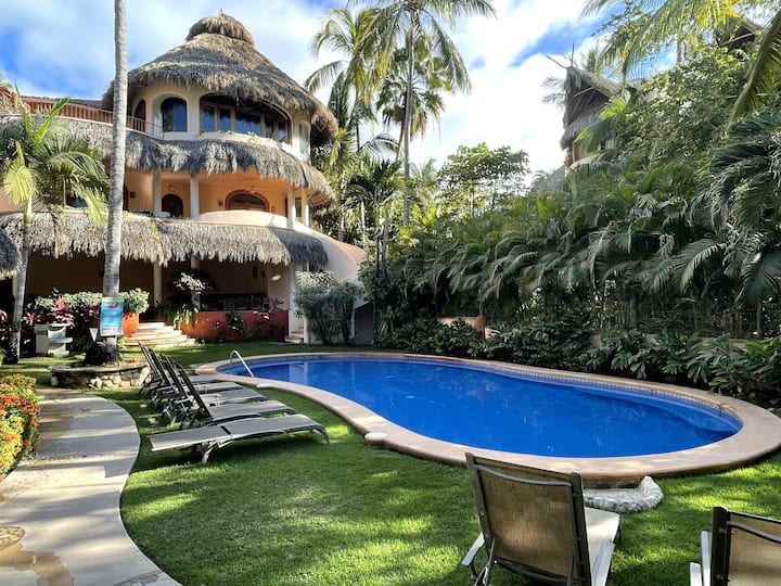 Stunning Oceanfront Villa - 3br/3ba Touching Sand - Sayulita