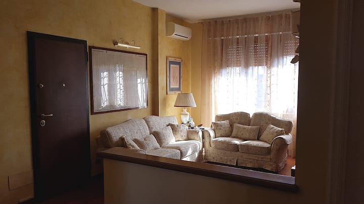 Elegante Appartamento Con Parcheggio Privato - Scandicci
