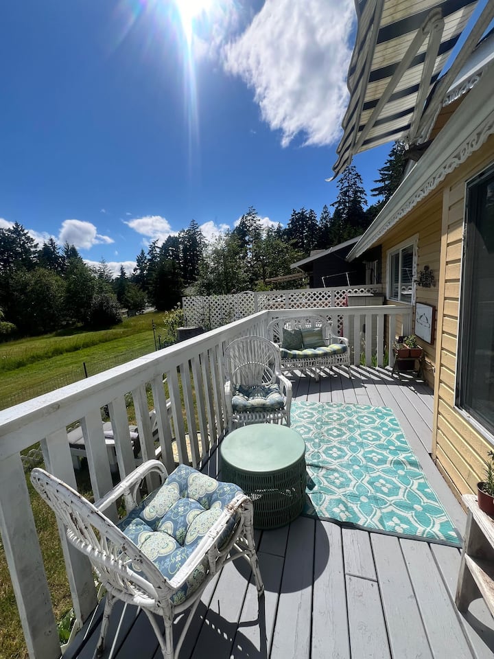 Cute Cottage On Gabriola Island - Nanaimo