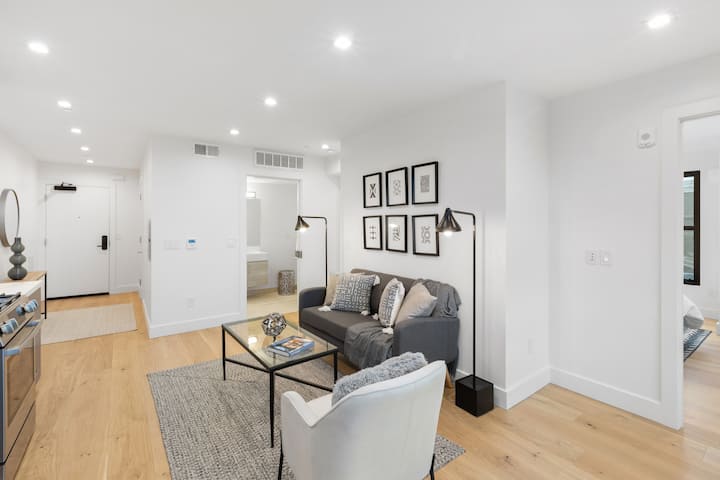Brand New Condo W Rooftop Deck And A/c - San Francisco, CA