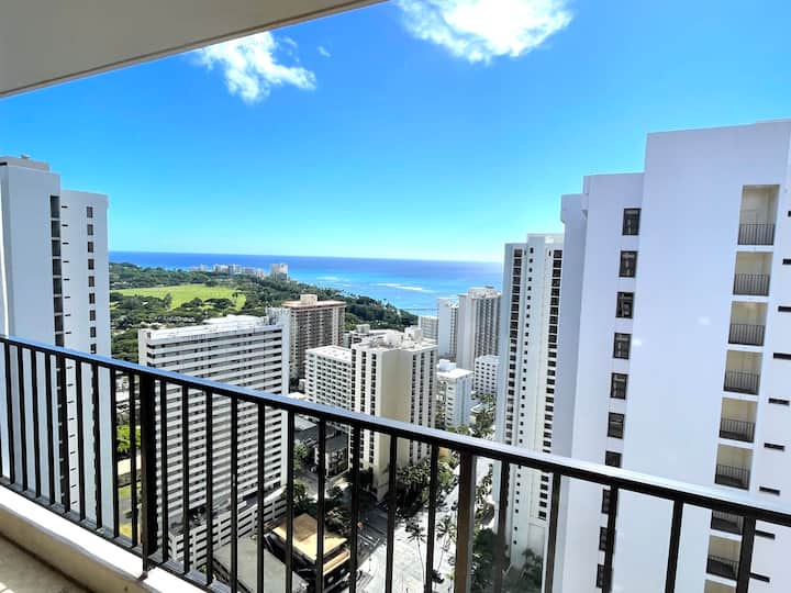 Ocean View! Free Parking, 36th Floor With Wifi, Ac - Honolulu, HI