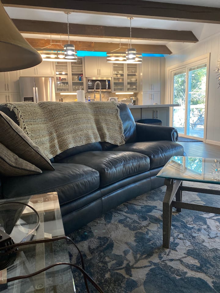 Riverfront Cabin On Hamilton Branch, Lake Almanor - Lake Almanor, CA