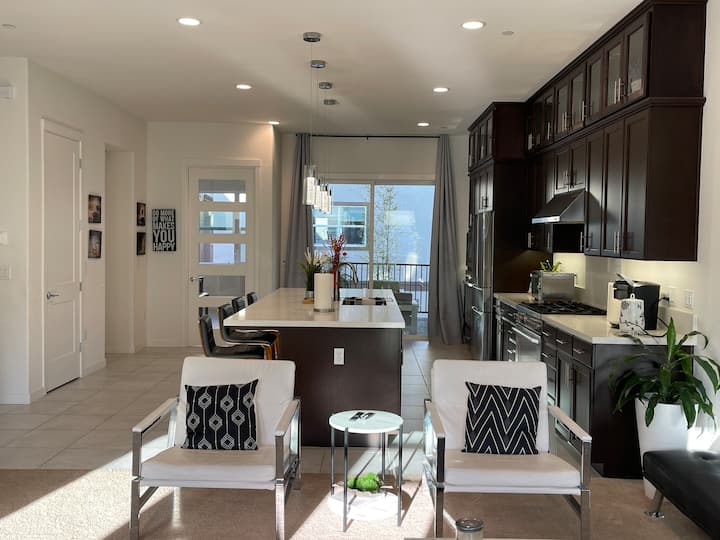 Brand New 2850sqft Home With 3-bedrooms 3.5-baths - San Jose, CA