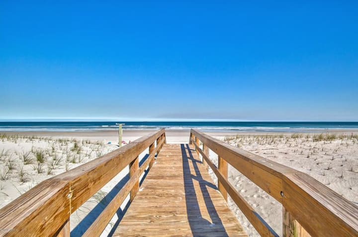 Neptune Beach Vacation Rentals | Condominiums and More | Airbnb