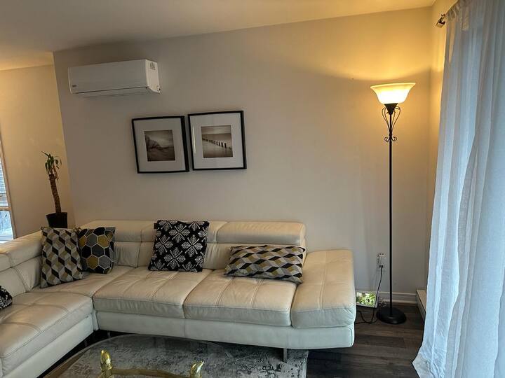 Lovely 3 Bedroom Condo With Free Parking (Aylmer) - Gatineau