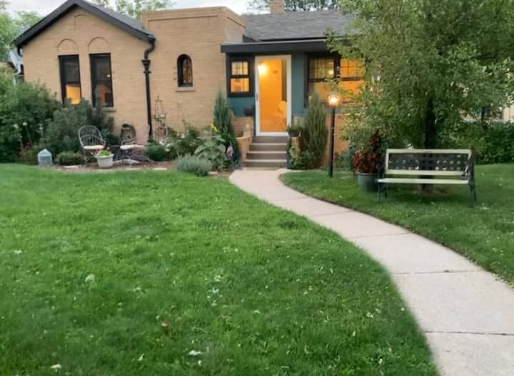 Charming Avenues Home - Cheyenne, WY
