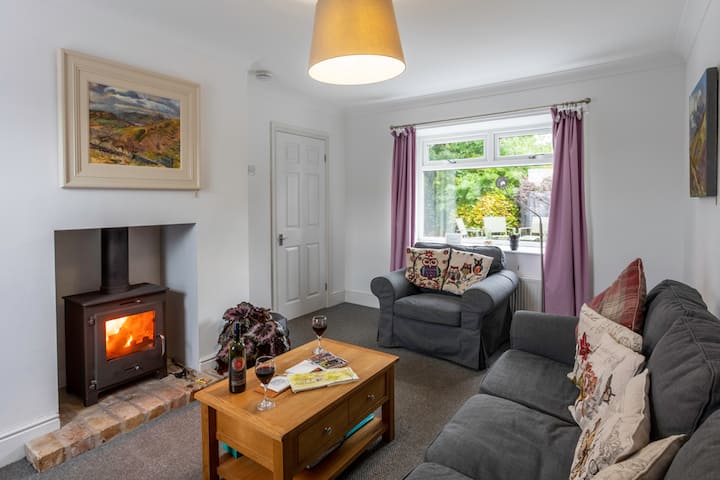 The Artists House W/ Cosy Fire And Private Garden - Bassenthwaite Lake