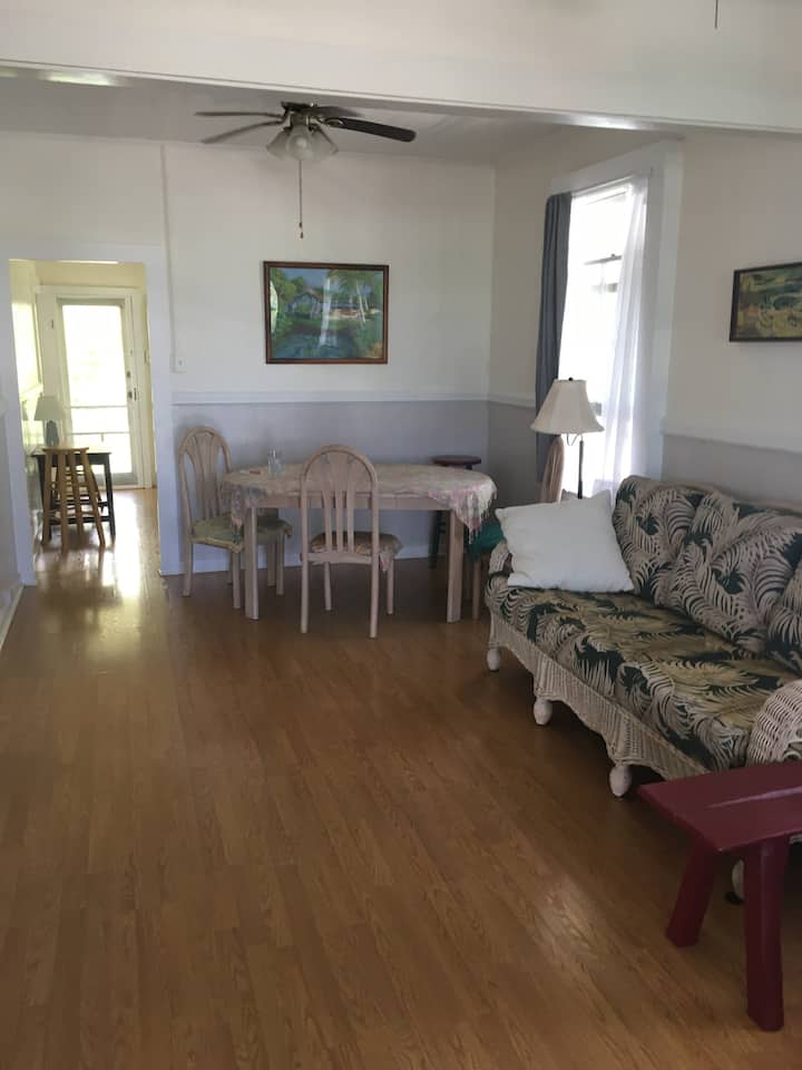 Room Near Downtown Hilo In Shared House, Sea View. - Hawaii