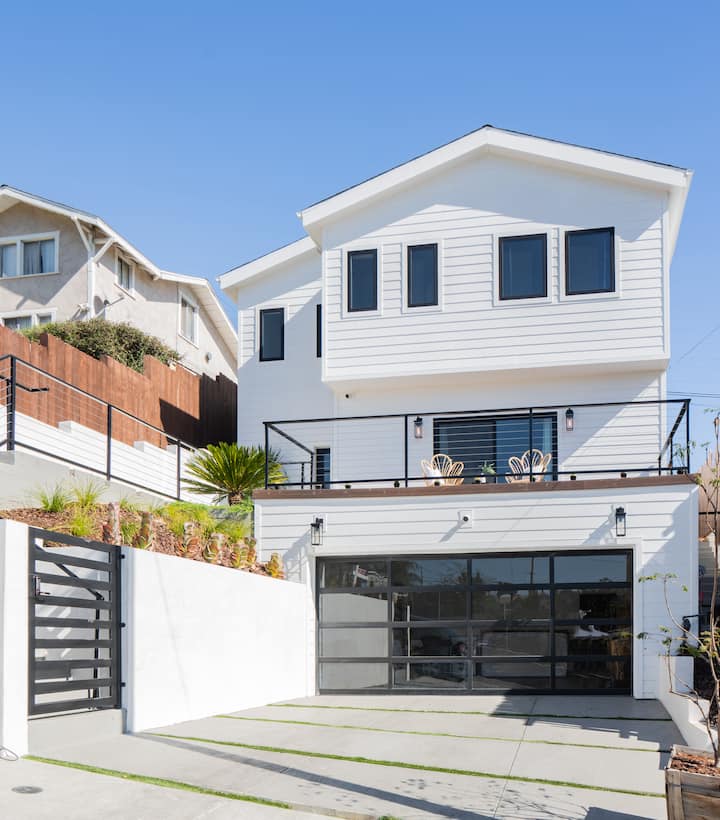 Arts District | Near Downtown |City Views | Garage - Florence Avenue – Los Angeles