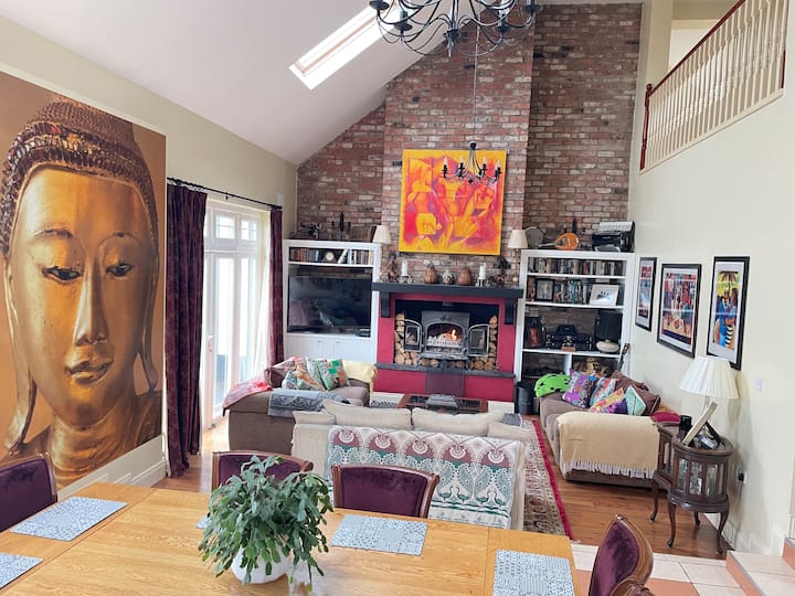 Spacious 6 Bed 5 Bathroom Chalet Bungalow On Waw - County Donegal, Ireland