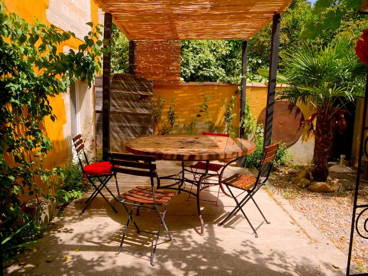 Maison Atypique Dans Mas Provençal Luberon/durance - Sénas