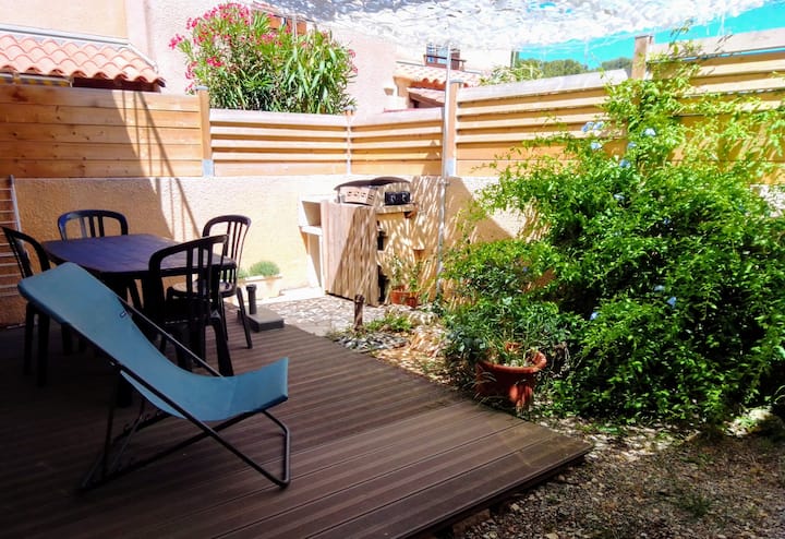 Logement 2 Chambres Avec Jardinet - Leucate