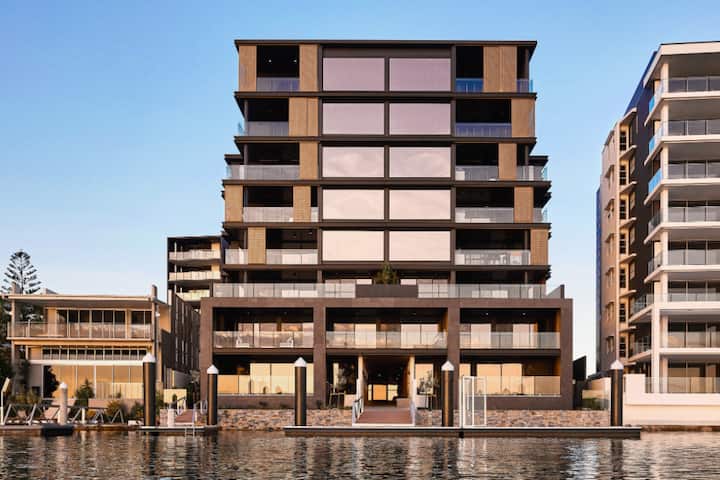 Modern Apartment With Ocean And River Views - Buderim