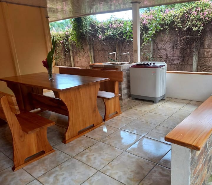 Tropical Bee Garden Holiday Houses - Costa Rica