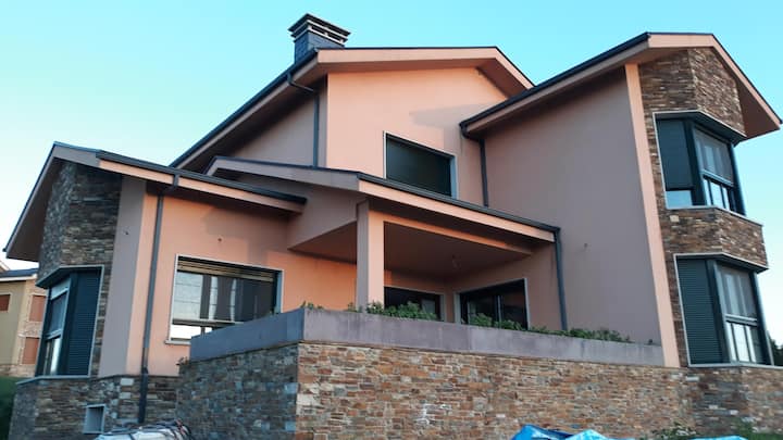 Barreiros, Chalet De Lujo, Ria De Foz. - Foz