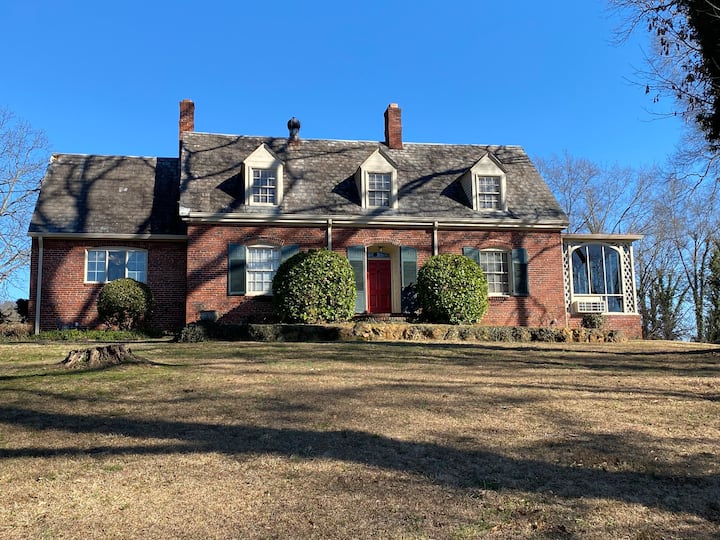 Historic  Cartersville Home 5 Mi. From Lakepoint - Cartersville, GA