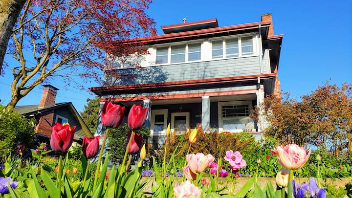 Travel Nurses, Digital Nomad, Spacious, Modern! [A - Portland, OR