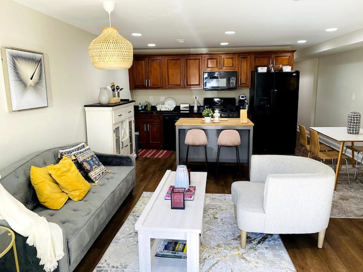 Beautiful 2 Bedroom In Eckington Area - Washington, D.C., DC