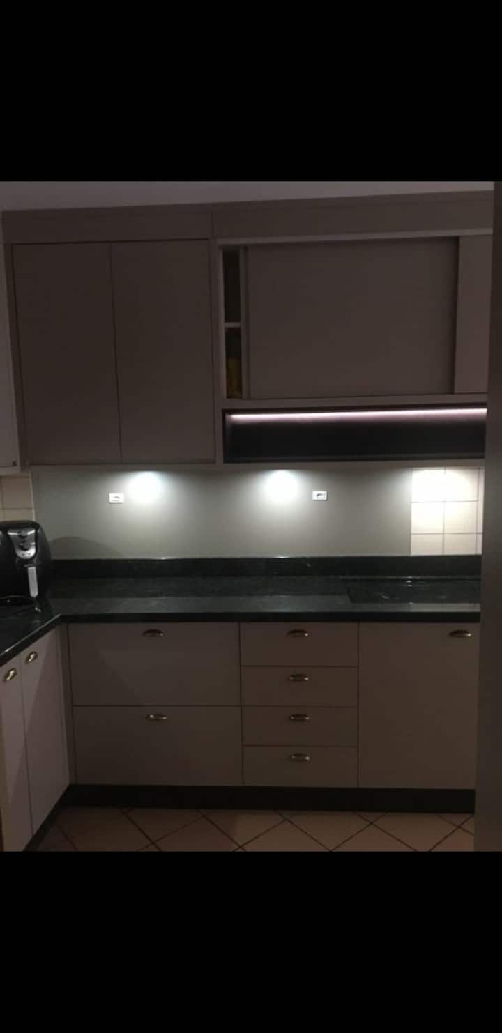 Apartamento Espaçoso Na Quadra Do Mar - Porto Belo