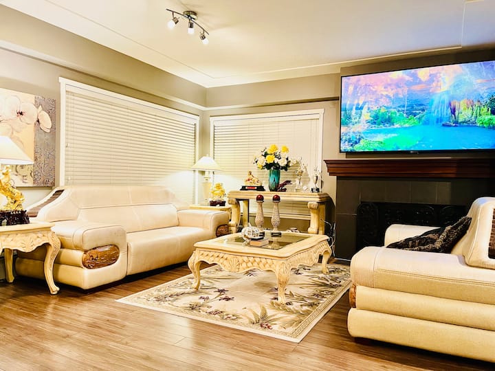 Cheerful 3 Bedrooms Resident In Coquitlam - New Westminster