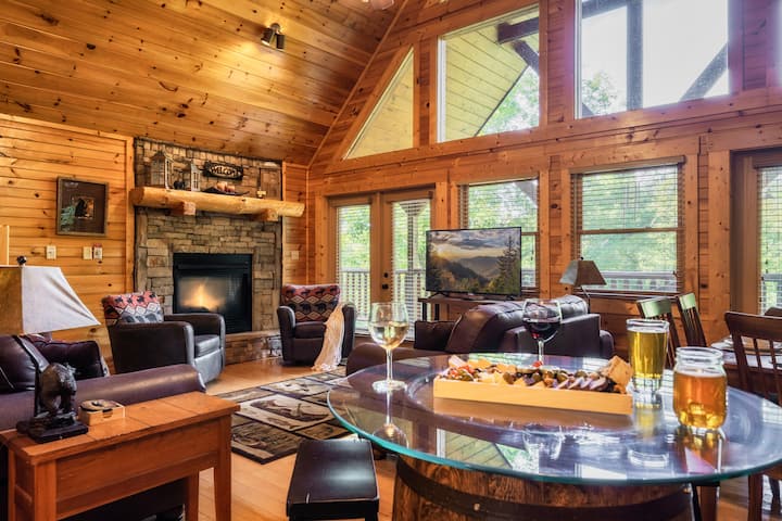 Family Game Room - Just 5 Min To Rocky Top Sports - Gatlinburg, TN