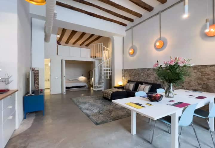 Loft Style 1 Bedroom Fully Equipped Space - Barcelona