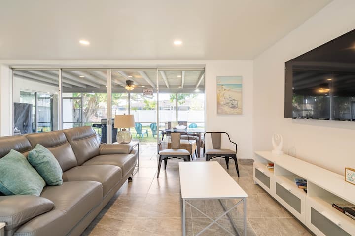 La Casita! - Minutes Away From Beach & Restaurants - Cape Coral, FL