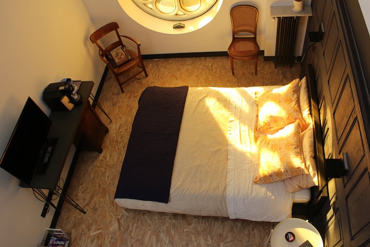Chambre Atypique Dans Ancienne Chapelle De 1920 - Saint-Chamond