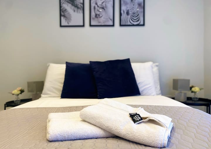 Stunning Flat / Walk To Town & Beach / Bournemouth - 본머스