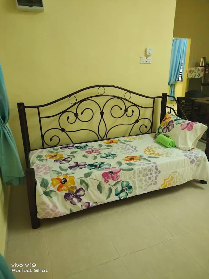 Homestay Parit Raja 3bed2bath Zaraa Guest House 5 - Parit Raja