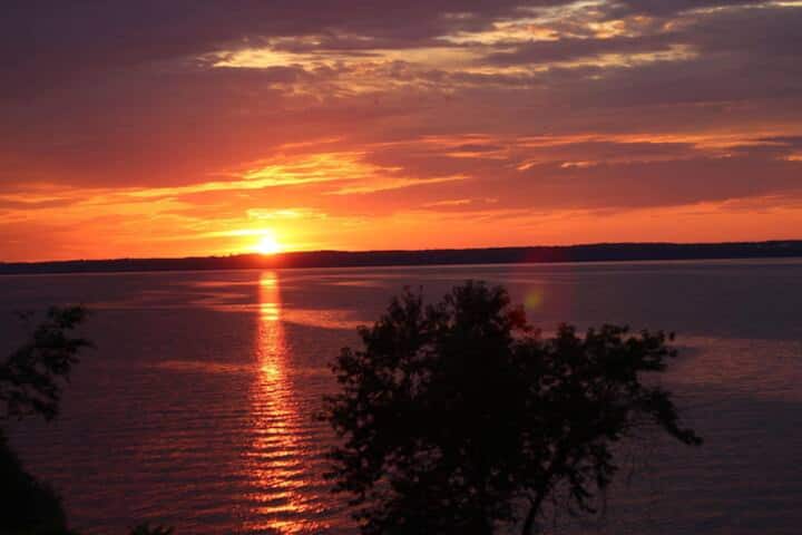 Sailpast -Quiet Waterfront Holiday For Your Family - Prince Edward