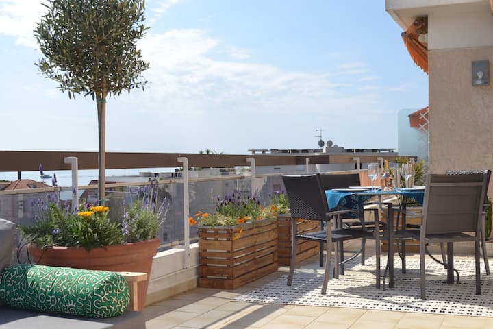 Rooftop Vue Mer Sur Grande Terrasse - Vallauris
