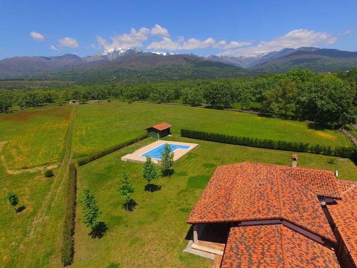 Preciosa Casa Rural Con Piscina - Candeleda