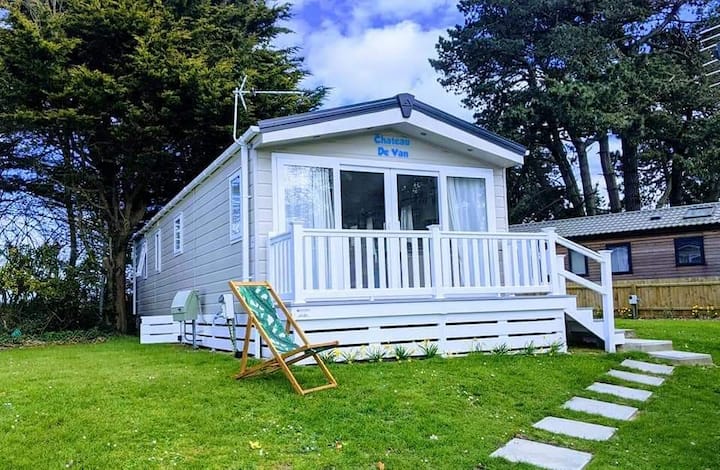 Chateau De Van, Milford On Sea - Highcliffe