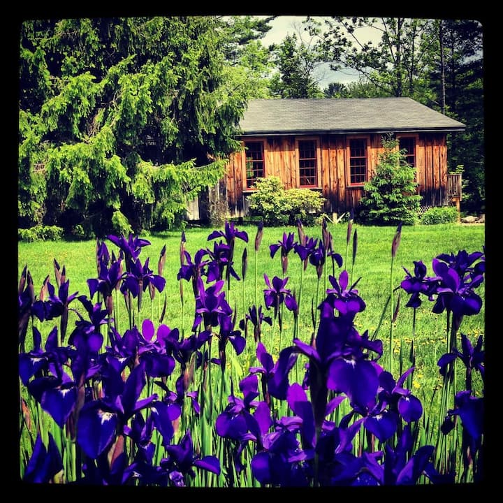 Explore Minglewood: A Peaceful Couples Getaway - Freeport, ME